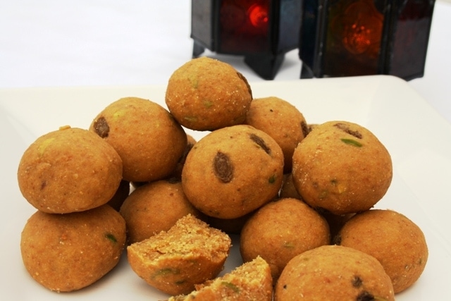 Besan Laddoo | Indian Recipes | Maunika Gowardhan